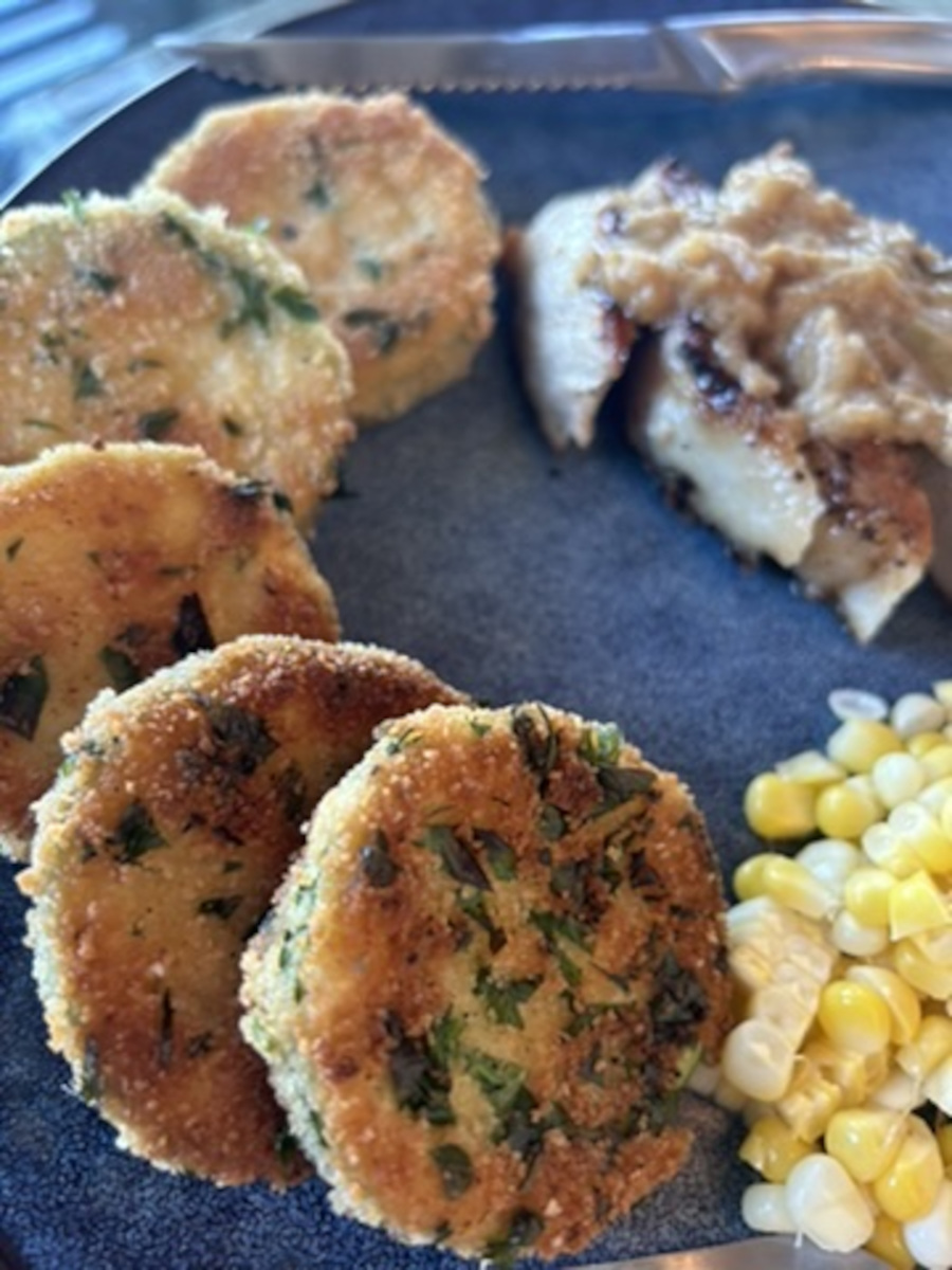 Crispy Fried Zucchini: Perfect as a Side or Appetizer - Gaspard Kitchen